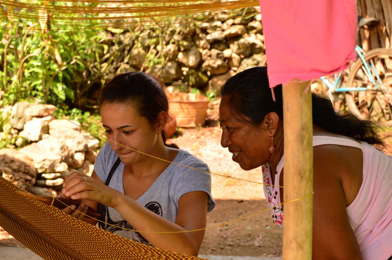 Sobre el arte de tejer hamacas (y ver el mar mientras nos mecemos en ...